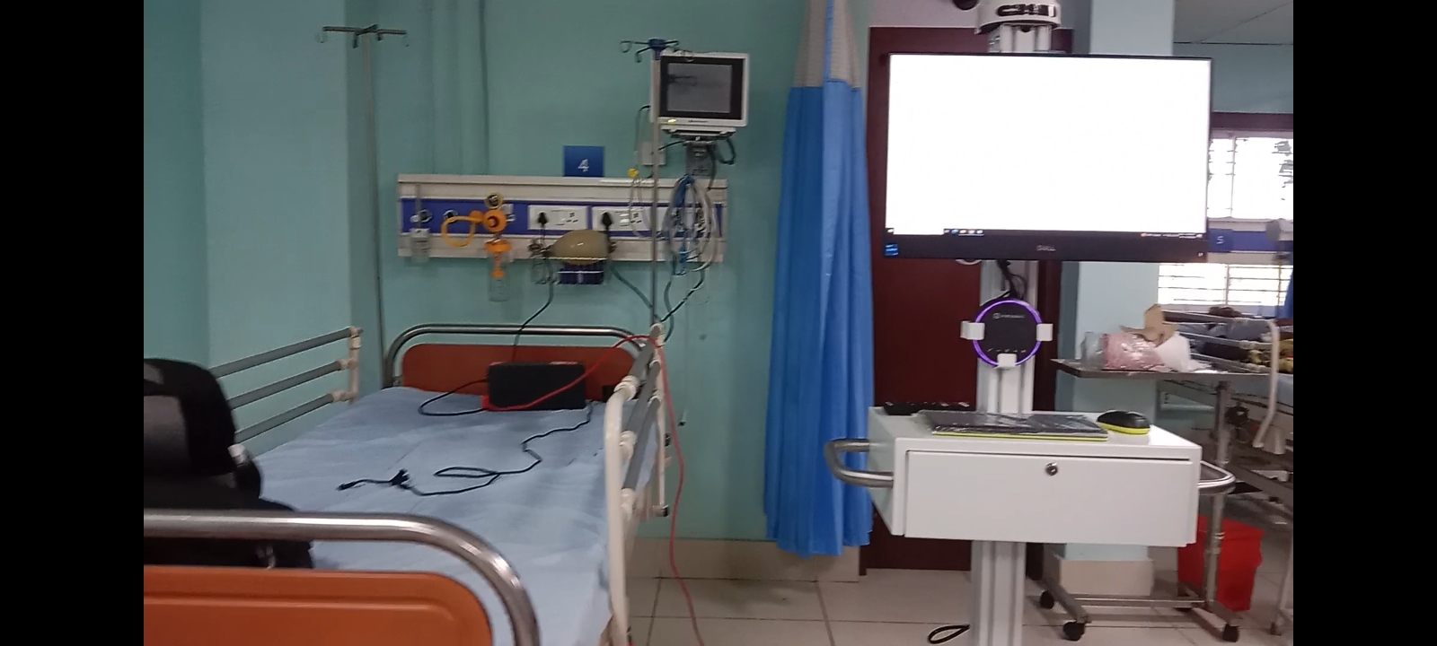 StreetBuzz देवघर के त्रिदेव हॉस्पिटल में अपोलो हॉस्पिटल कोलकाता के ...